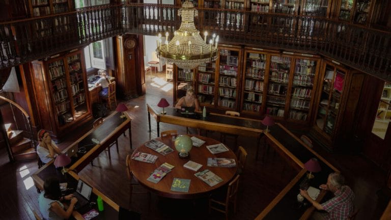 The 7 most beautiful libraries in Lisbon - Art and Soul